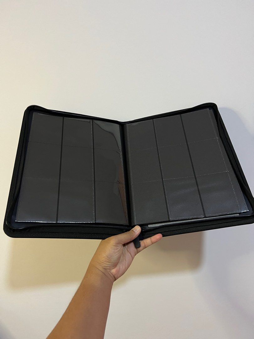 Ultimate Guard Binder, Hobbies & Toys, Toys & Games on Carousell