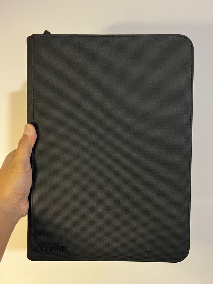 Ultimate Guard Binder, Hobbies & Toys, Toys & Games on Carousell