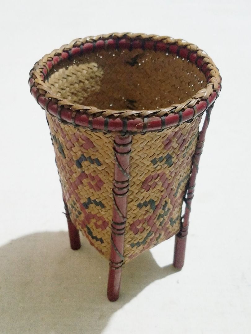 Wadah Ritual Anyaman Rotan Dayak Lundayeh Sarawak, Perabotan Rumah di ...