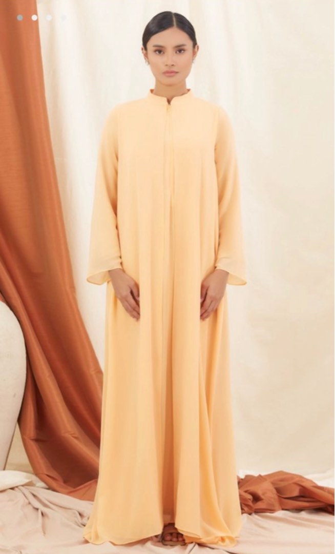 WANZAR Leanis Dress for RAYA HAJI, Women's Fashion, Muslimah Fashion ...