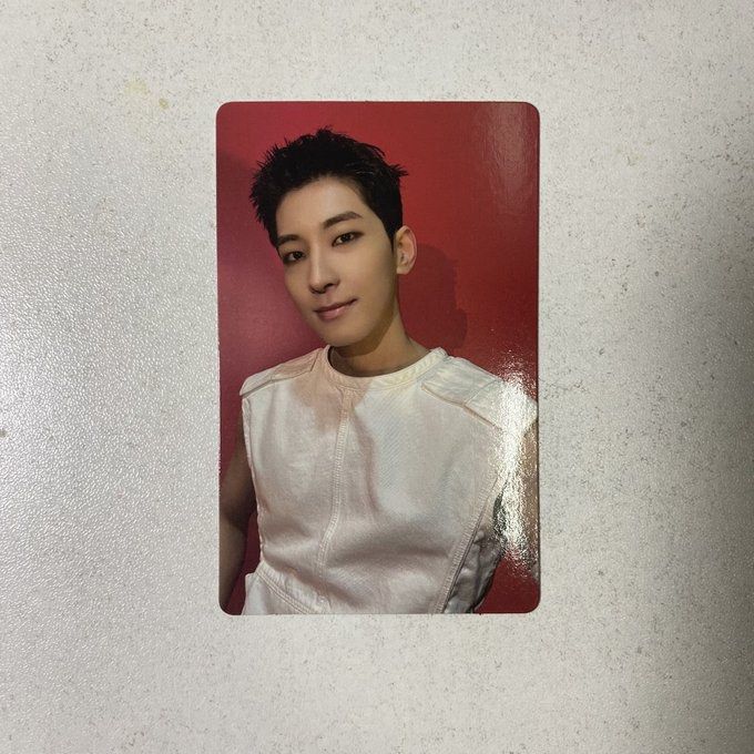 Wonwoo fml carver weverse pob pc, Hobbies & Toys, Memorabilia & Collectibles, K-Wave on Carousell