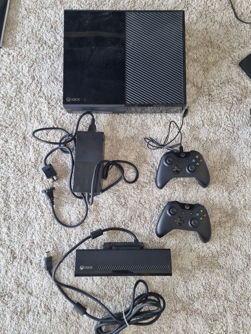 Xbox 1 w/ kinetic and variety of games, Video Gaming, Video Game ...