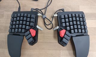 ZSA Moonlander split ergonomic mechanical keyboard, Computers & Tech ...