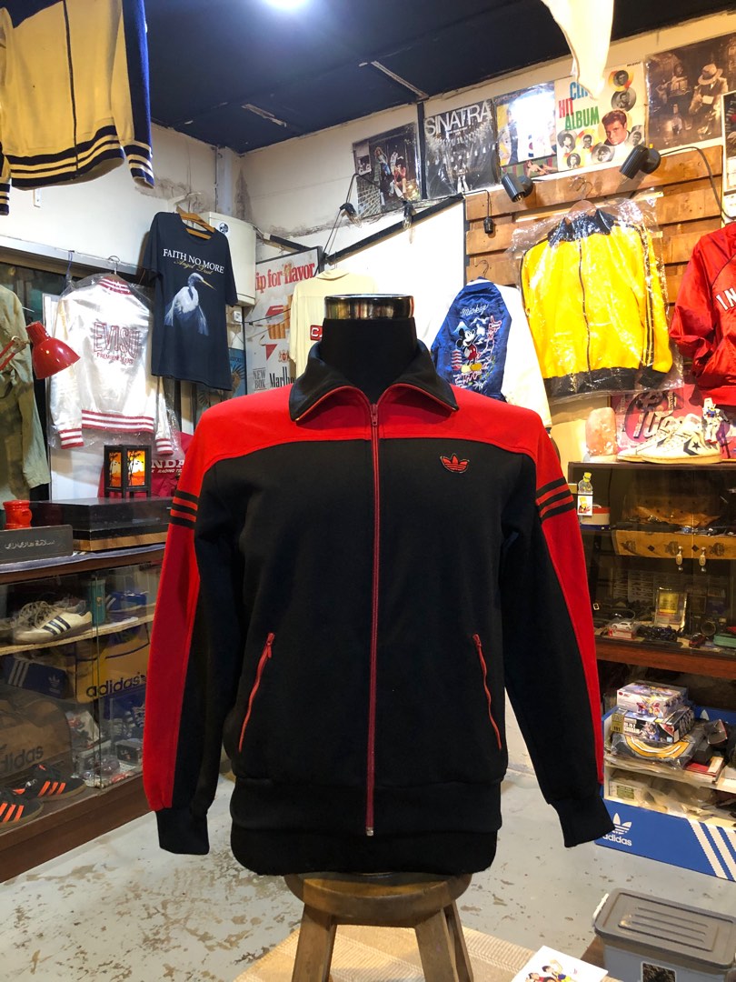 Adidas Vintage Jacket Kain Sambung, Men's Fashion, Coats, Jackets and ...