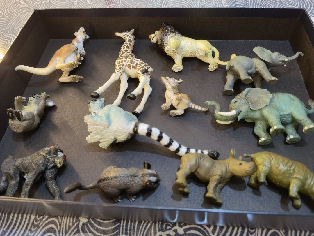 Authentic Animal Figurines from Famous Brands Schleich, Papo, CollectA ...