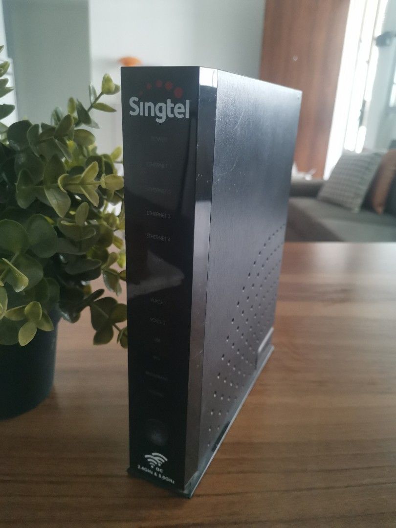 Aztech FG7003GRV wireless router, Computers & Tech, Parts & Accessories ...