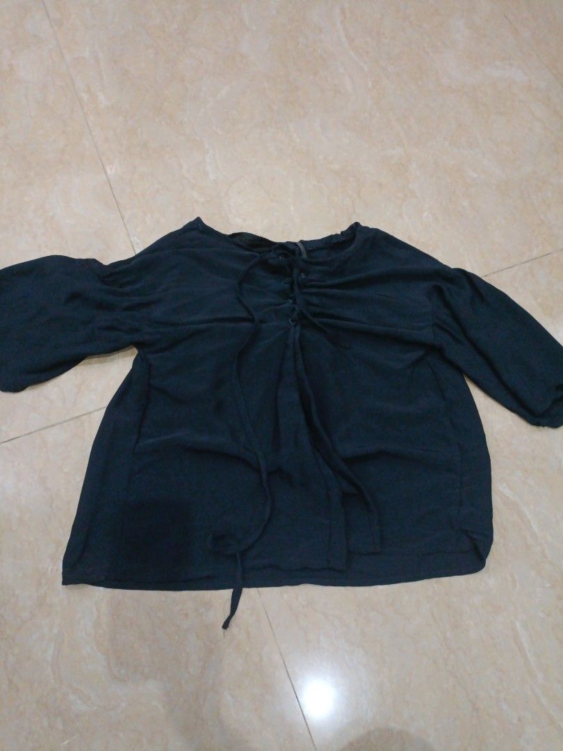 Blouse belakang tali black blouse unik blouse bolak balik blus hitam ...