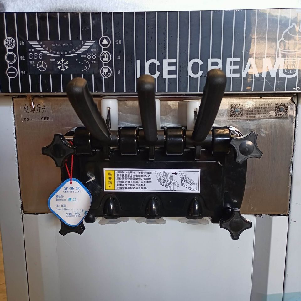 COMMERCIAL SOFT ICE CREAM MACHINE EPA-07, TV & Home Appliances, Kitchen ...