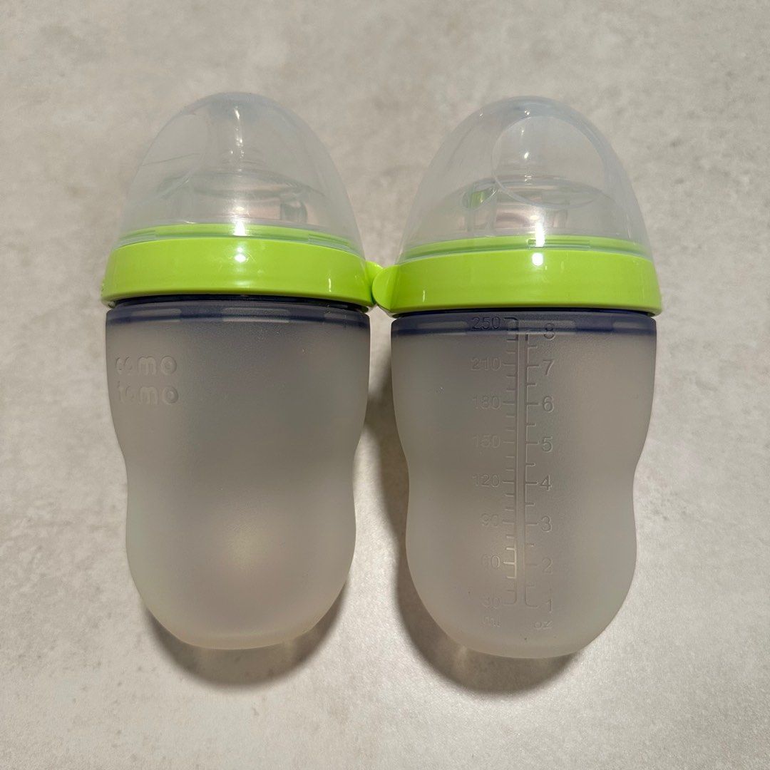 Comotomo baby bottles 250ml, 2 counts, Babies & Kids, Nursing & Feeding ...
