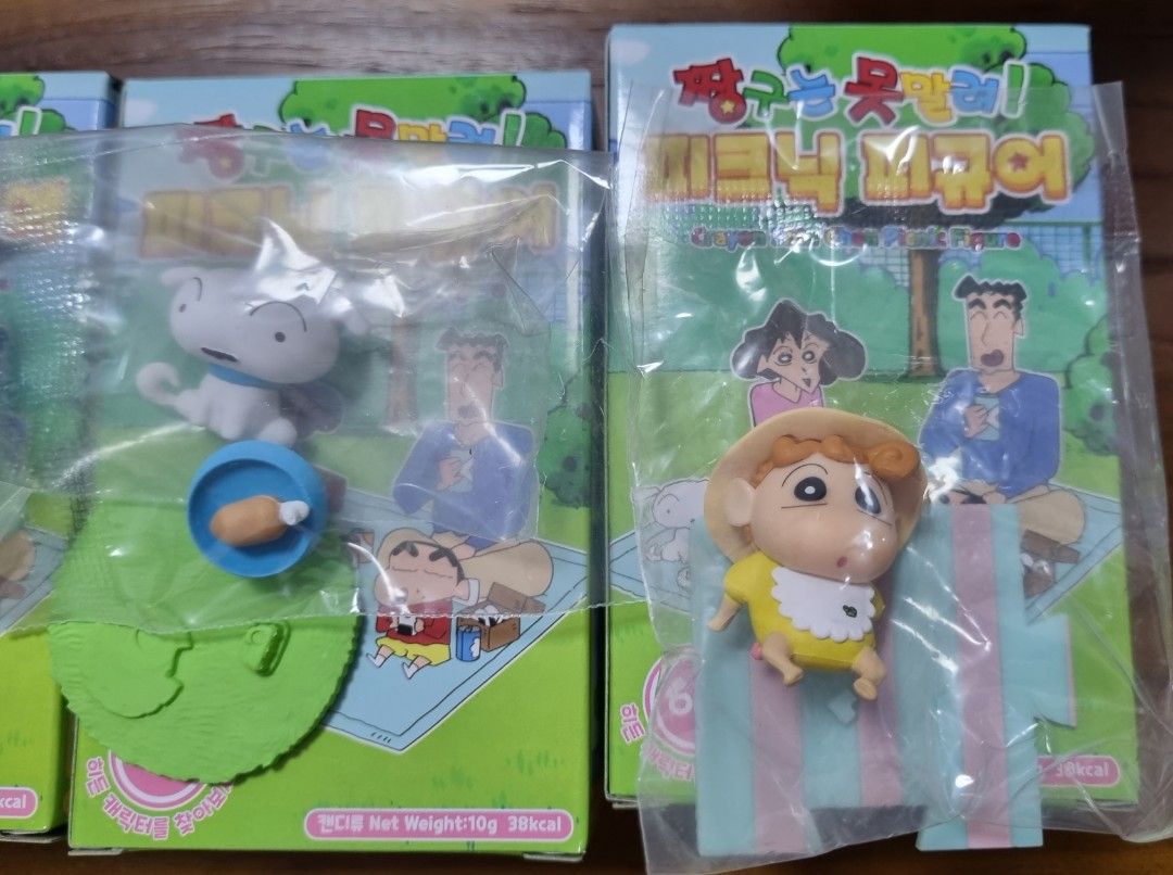 Crayon shin chan picnic figure, Hobbies & Toys, Toys & Games on Carousell
