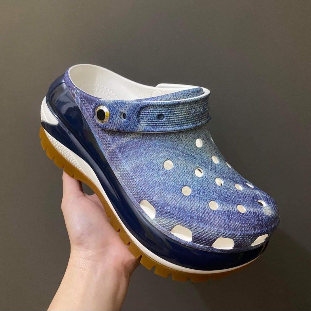 Crocs Mega Crush Clog Denim Men8/Women10, Women's Fashion, Footwear ...
