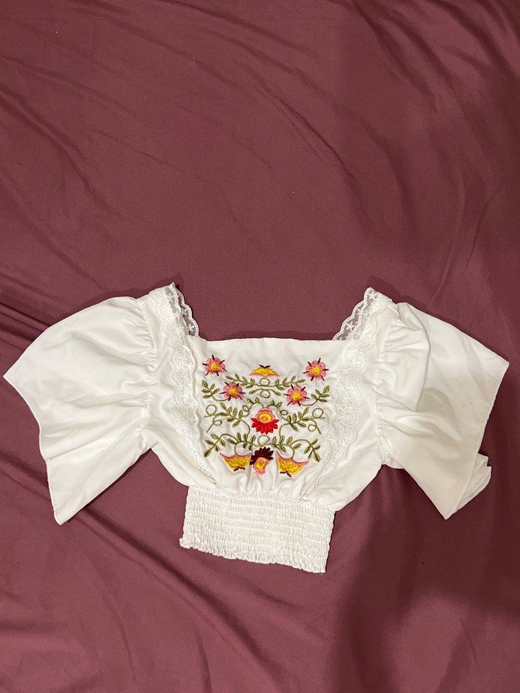 dainty top, Women's Fashion, Tops, Blouses on Carousell