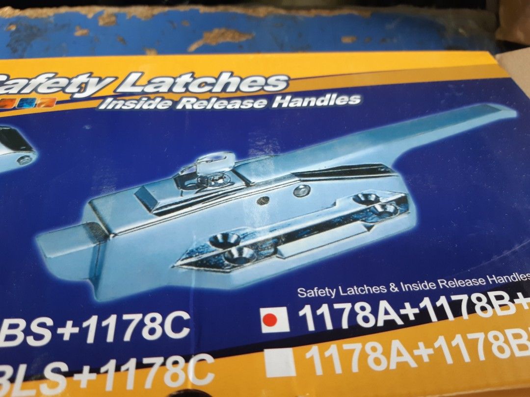 DOOR SAFETY LATCHES LATCH HANDLE HANDLES WITH INSIDE RELEASE ...