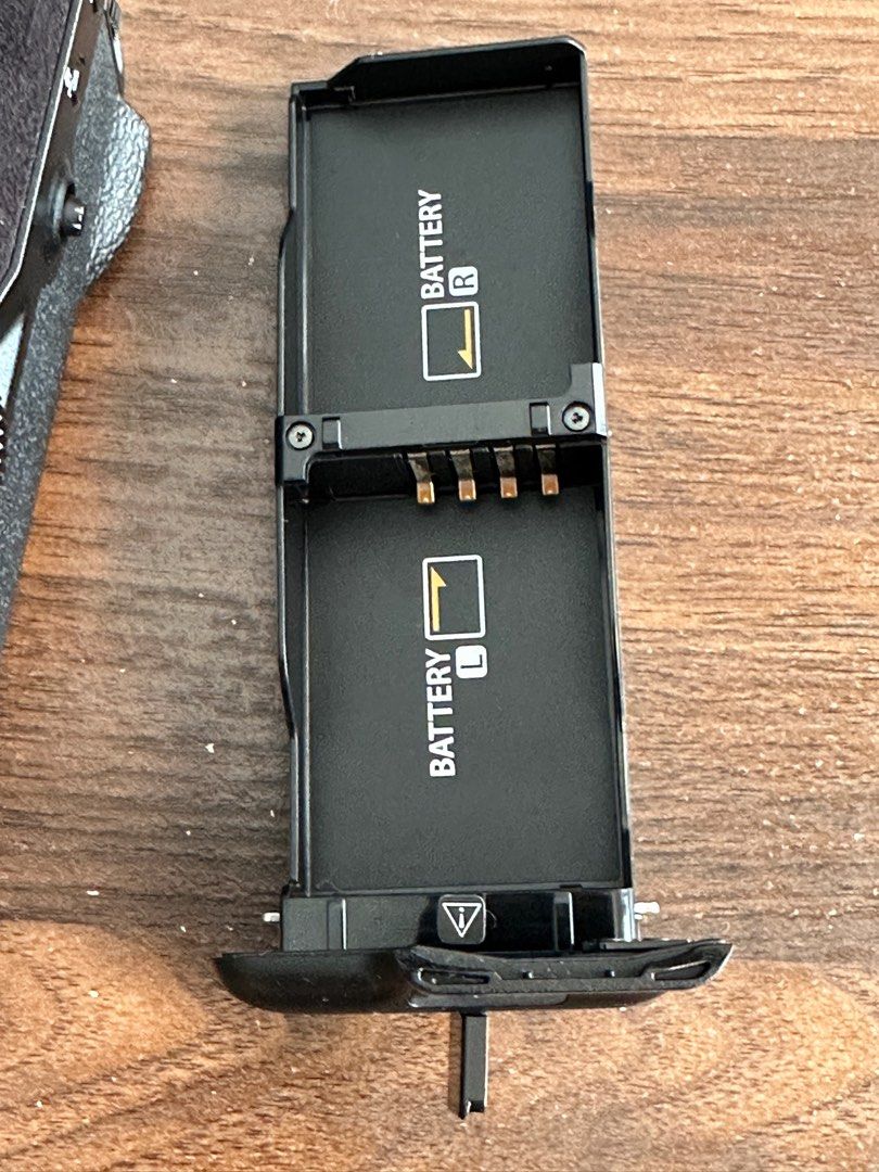 Fujifilm X-T3 vertical grip VG-XT3, Photography, Photography Accessories, Other Photography ...