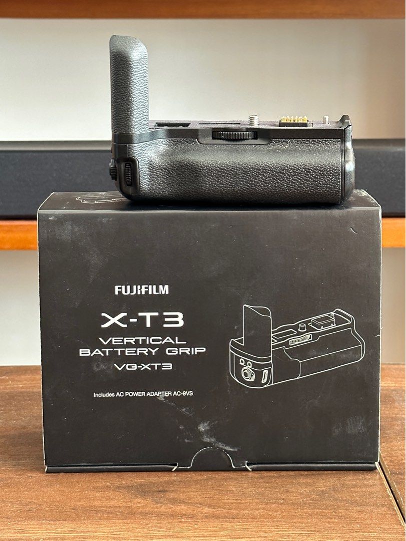 Fujifilm X-T3 vertical grip VG-XT3, Photography, Photography Accessories, Other Photography ...