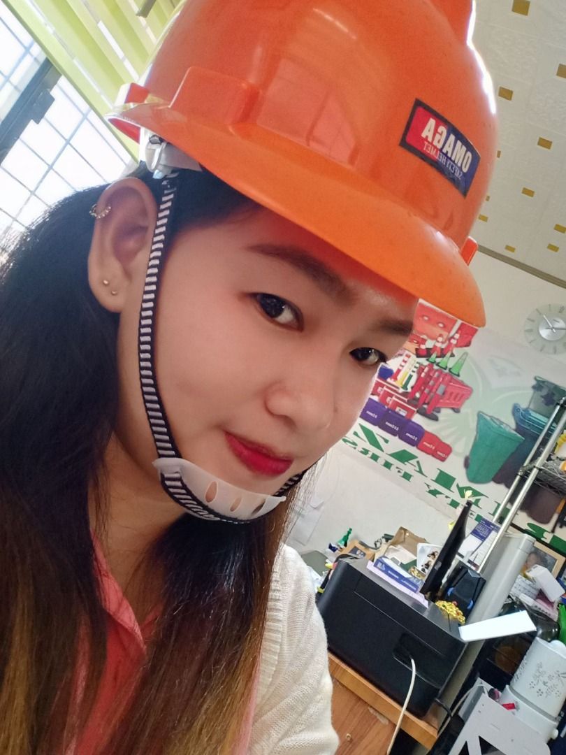 HARD HAT OMAGA BRAND, Men's Fashion, Watches & Accessories, Caps & Hats on Carousell