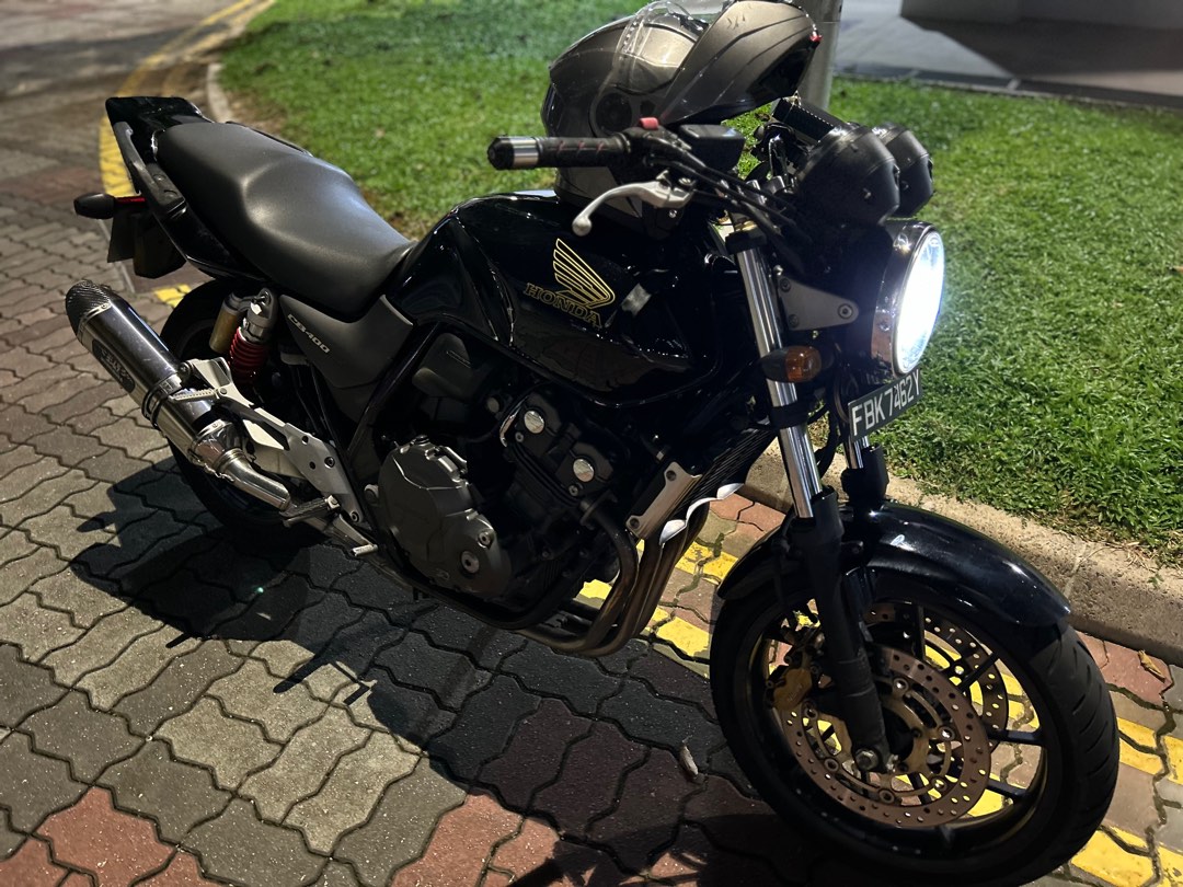 Honda CB400SF Revo 2, Motorcycles, Motorcycles for Sale, Class 2A on Carousell
