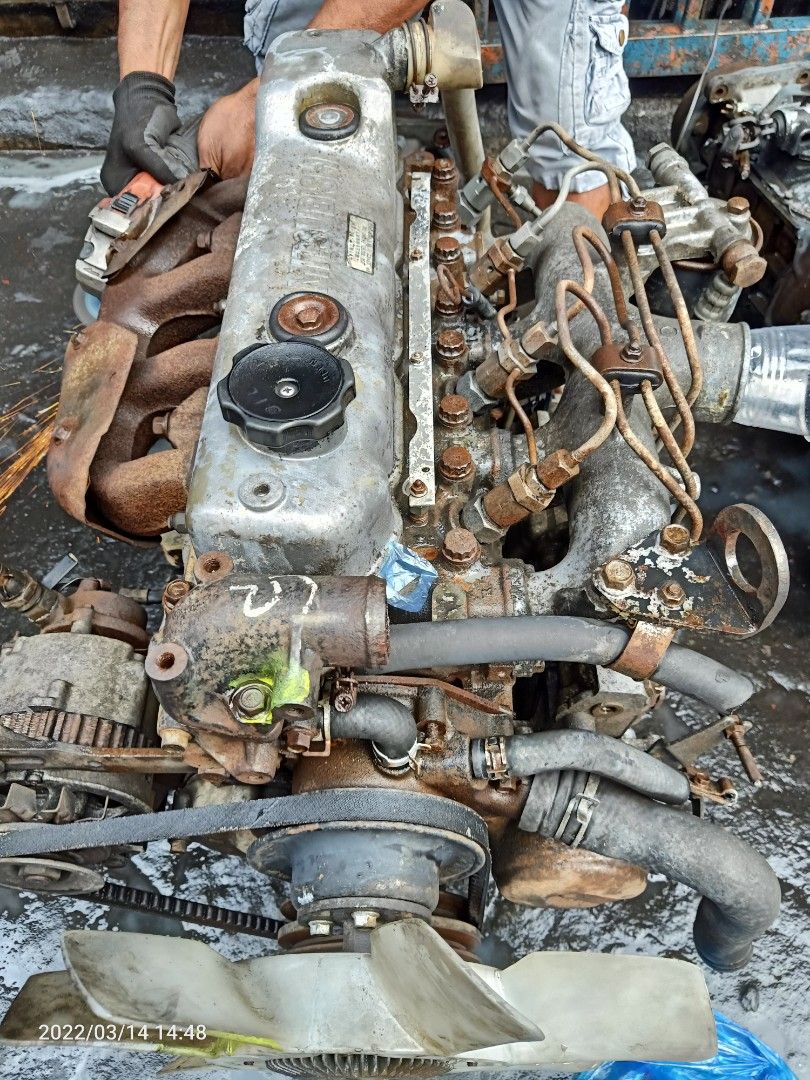 Japan Surplus Diesel Engine and Spare parts, Car Parts & Accessories ...
