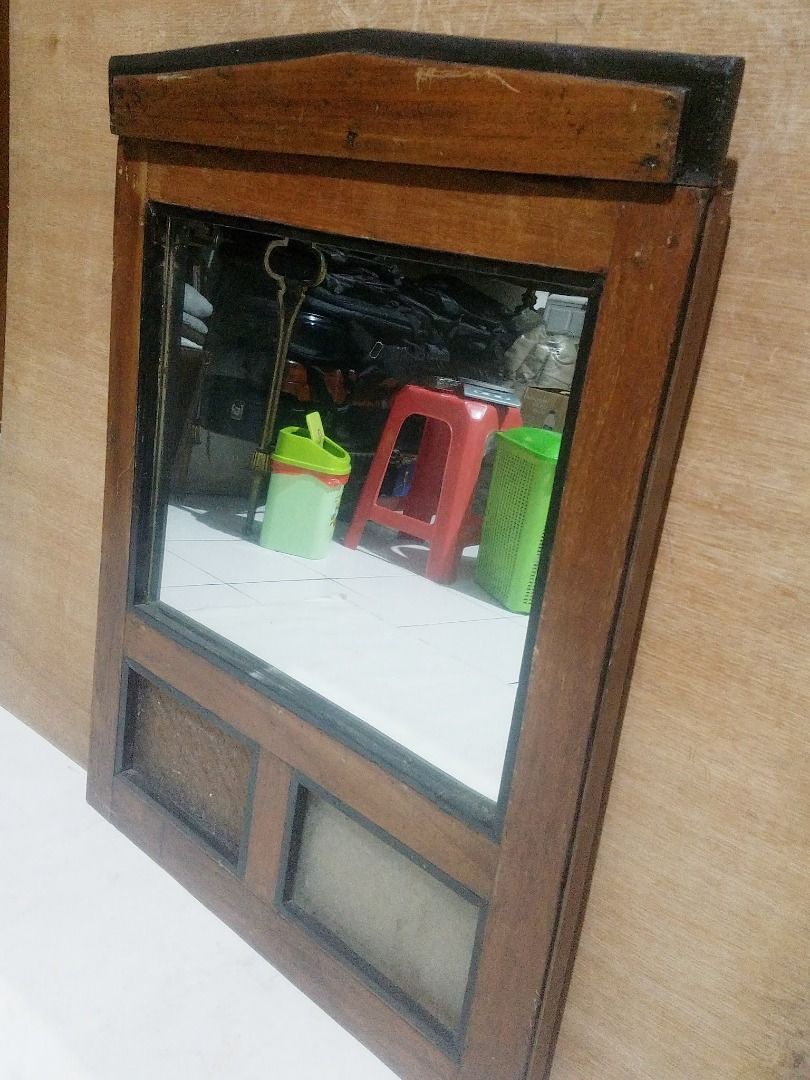 Kaca Cermin Antik Era Kolonial Bahan Jati on Carousell