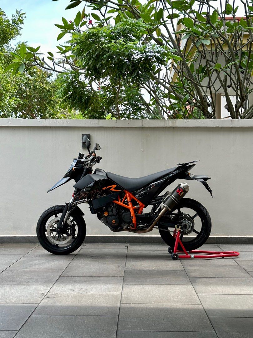 KTM 690 SMR (not SM) COE till 2028, Motorcycles, Motorcycles for Sale, Class 2 on Carousell