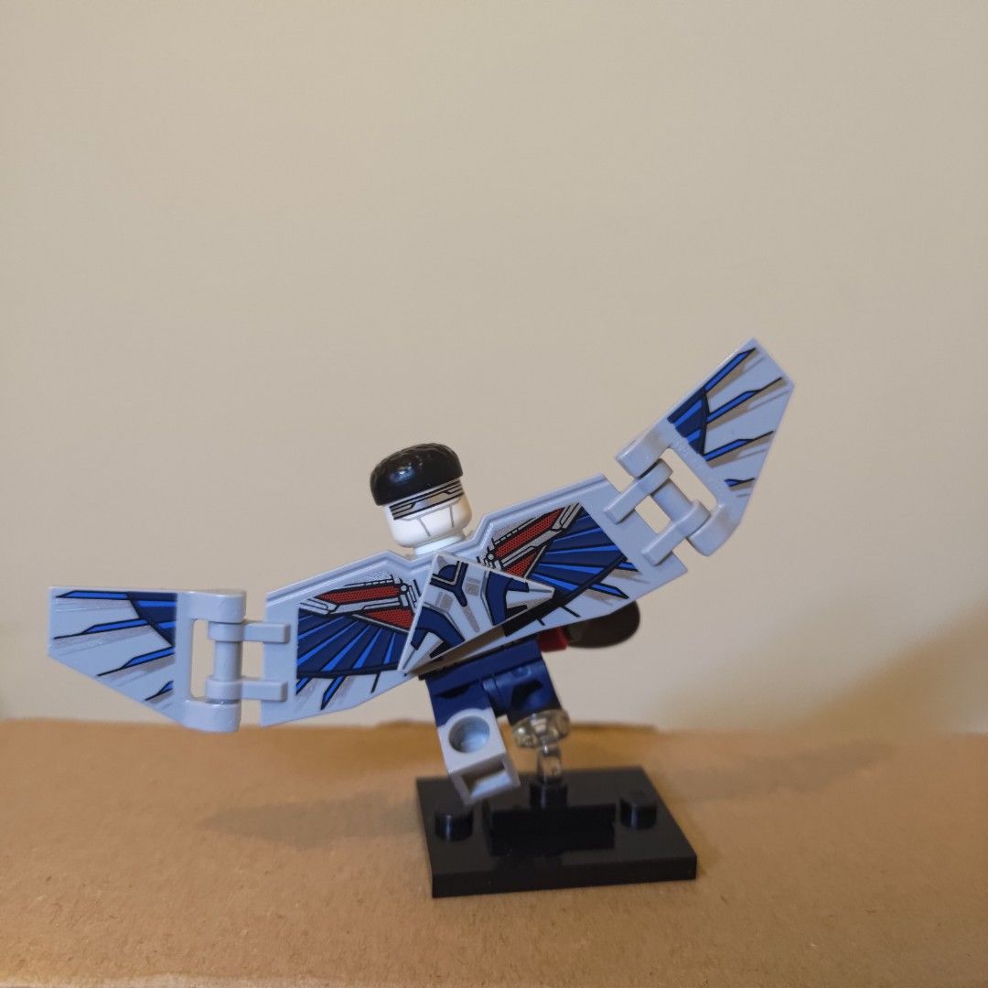 Lego Marvel Minifigure - Captain Falcon America, Toys & Collectibles ...