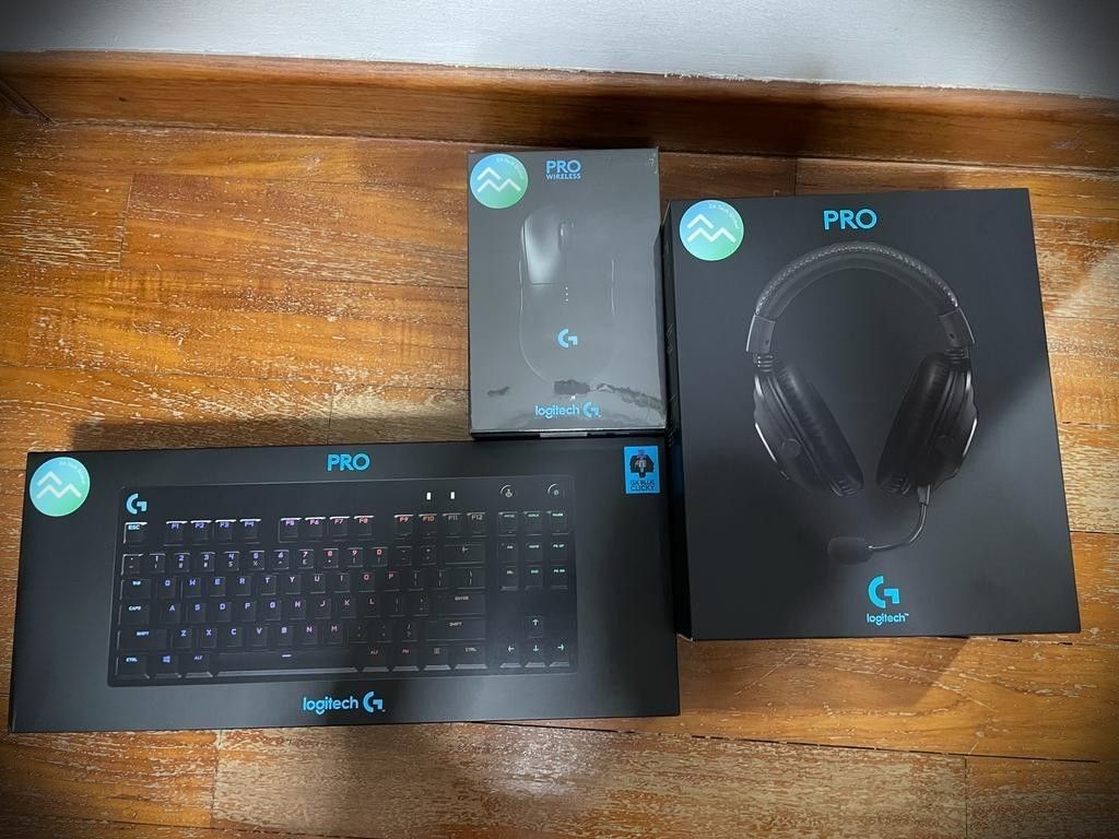 Logi Tech Set, Computers & Tech, Parts & Accessories, Other Accessories on Carousell