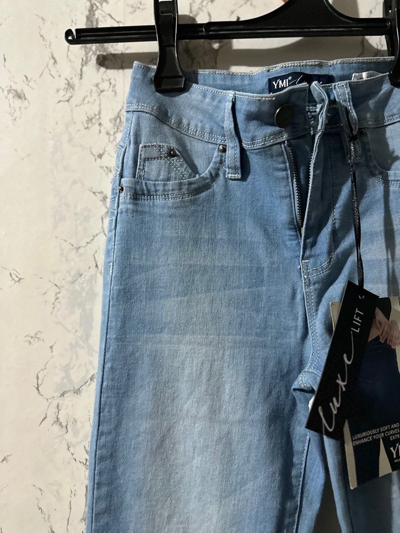 Maong pants, Women's Fashion, Bottoms, Jeans on Carousell