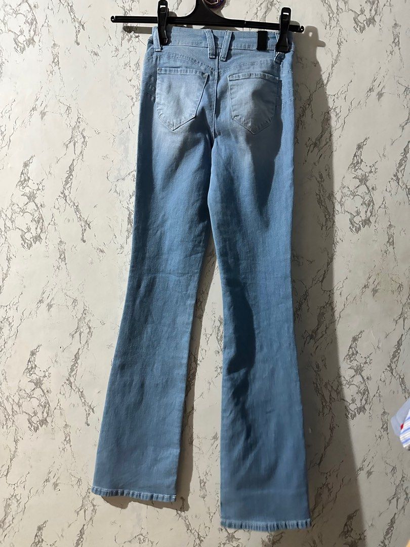 Maong pants, Women's Fashion, Bottoms, Jeans on Carousell