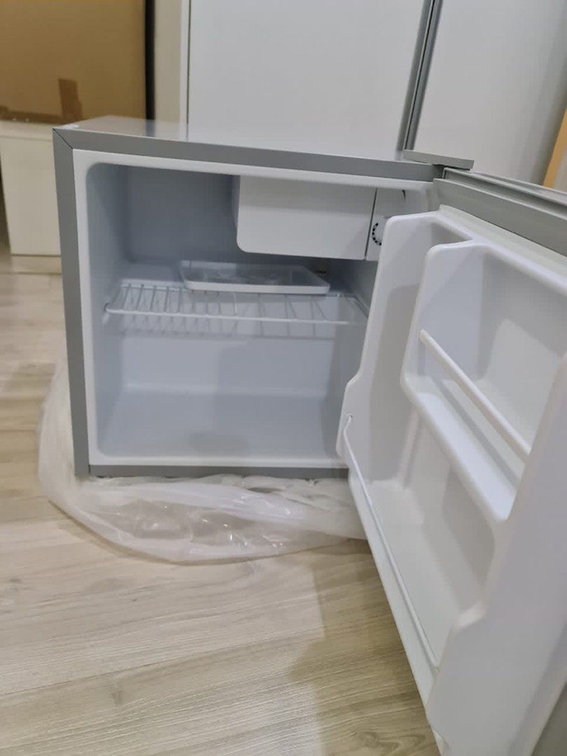 Midea mini fridge, TV & Home Appliances, Kitchen Appliances ...
