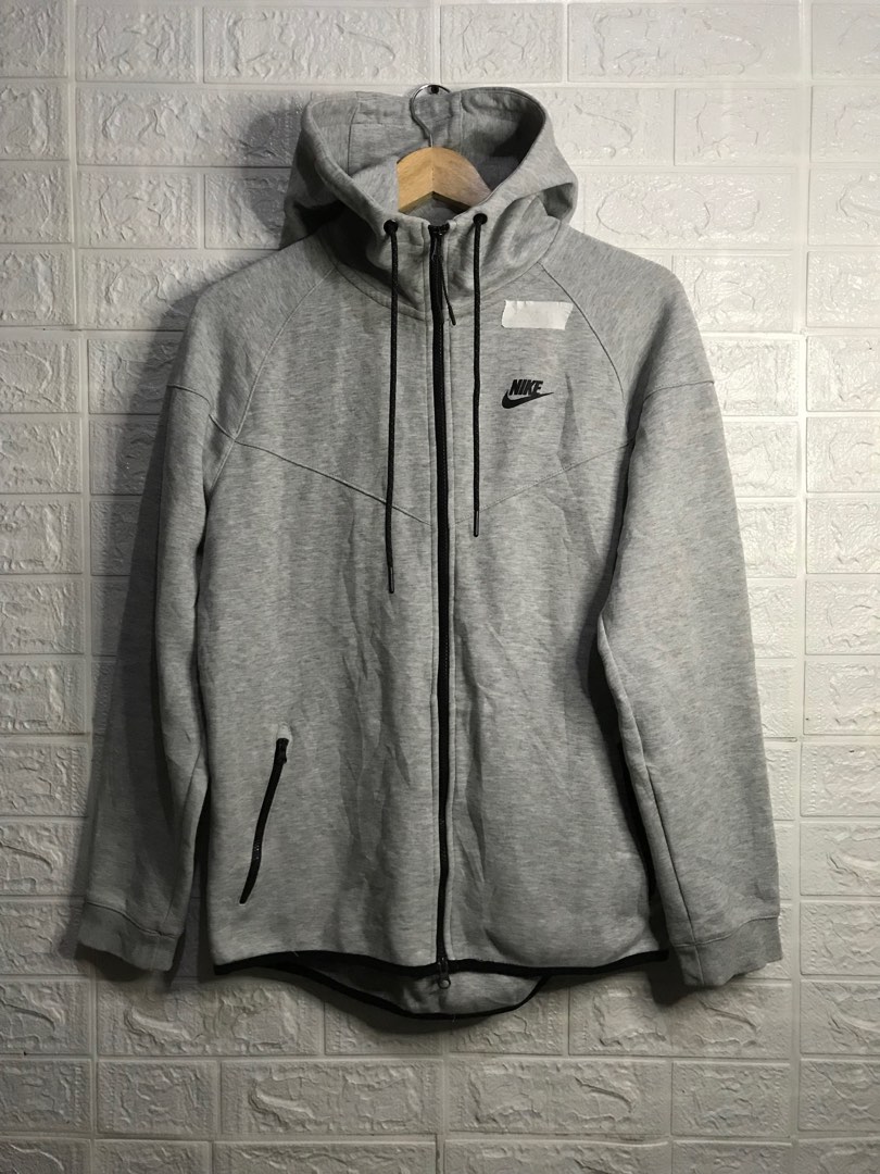 NIKE TF JACKET WIND RUNNER on Carousell