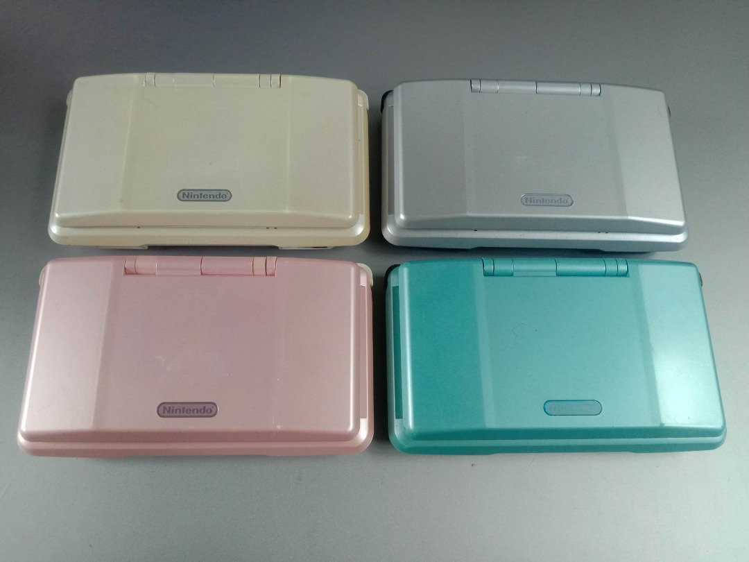 Nintendo DS 2500+ games Installed on Carousell