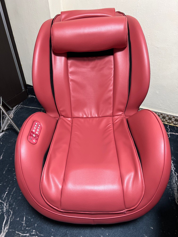 OSIM udivine mini massage chair, Health & Nutrition, Massage Devices on ...