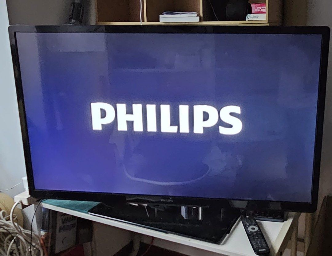 Philips TV, TV & Home Appliances, TV & Entertainment, TV on Carousell