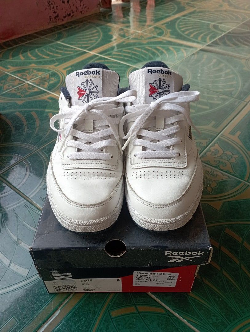 Reebok CLUB C 85, Fesyen Pria, Sepatu , Sneakers di Carousell