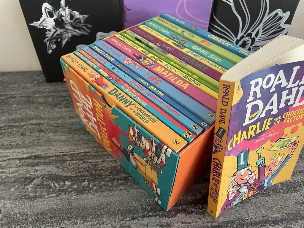 Roald Dahl 16 Book Set, Hobbies & Toys, Books & Magazines, Children's Books on Carousell