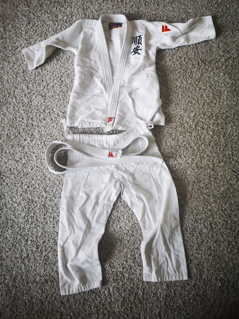 SA Judo academy Uniform(120cm), Babies & Kids, Babies & Kids Fashion on ...