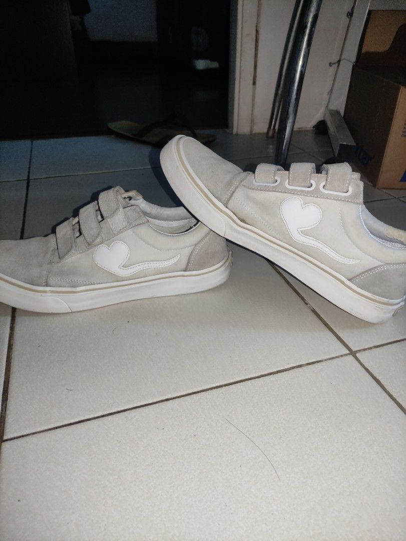 Secret fresh x world balance, Men's Fashion, Footwear, Sneakers on ...