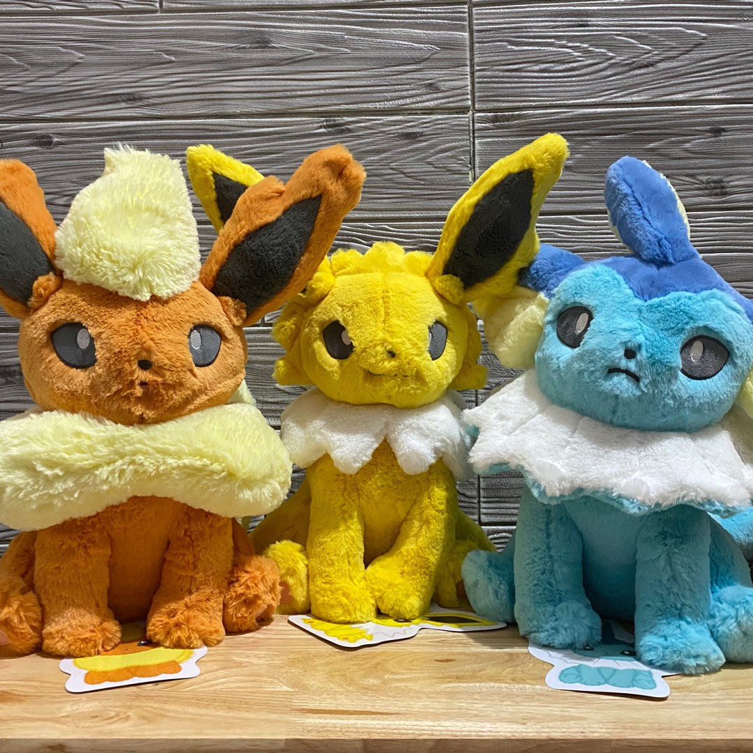 [SET] Pokemon Center • Fuwa-fuwa Flareon, Jolteon and Vaporeon, Hobbies ...