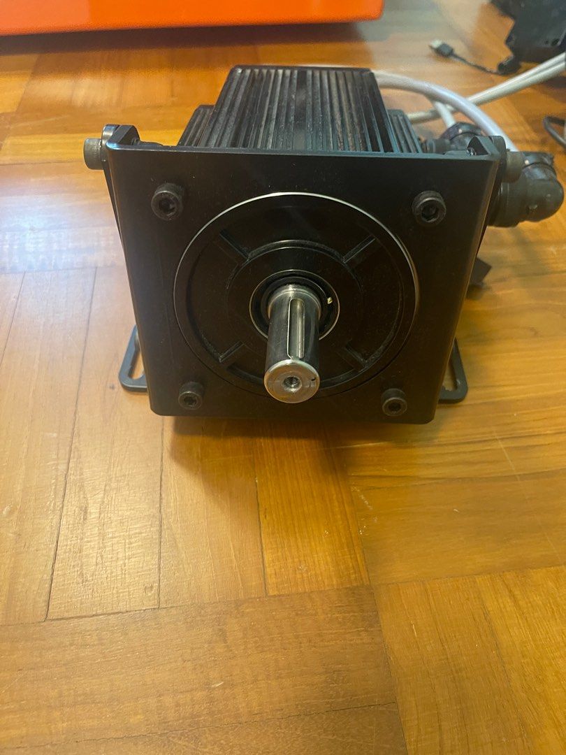 Simucube DD OSW Sim Racing Wheel Base & F1 Wheel, Video Gaming, Gaming ...