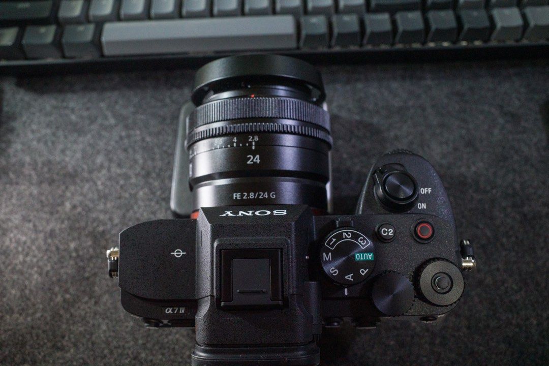 Sony A7IV - Complete and Like New, Photography, Cameras on Carousell