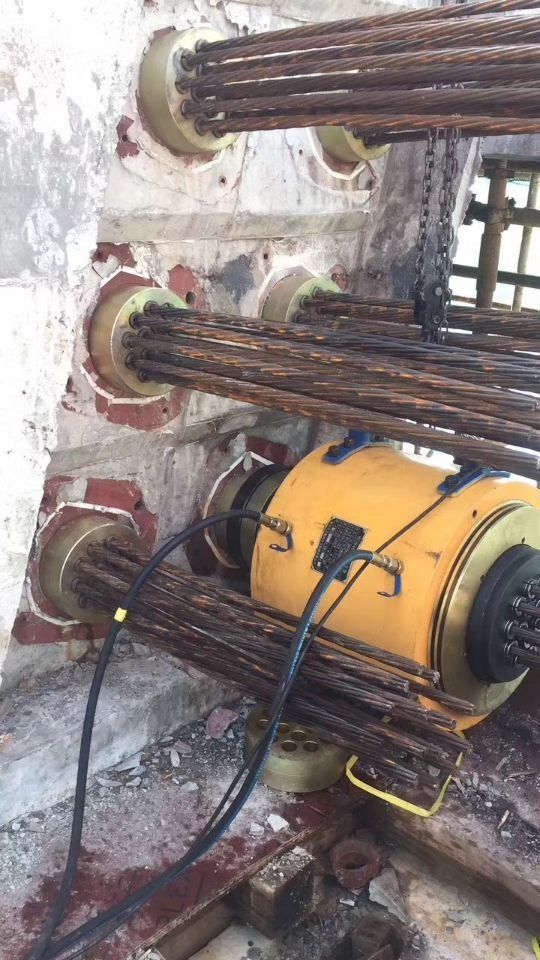 STRESSING JACK FOR PRESTRESSED CONCRETE STRUCTURE MULTI STRAND on Carousell