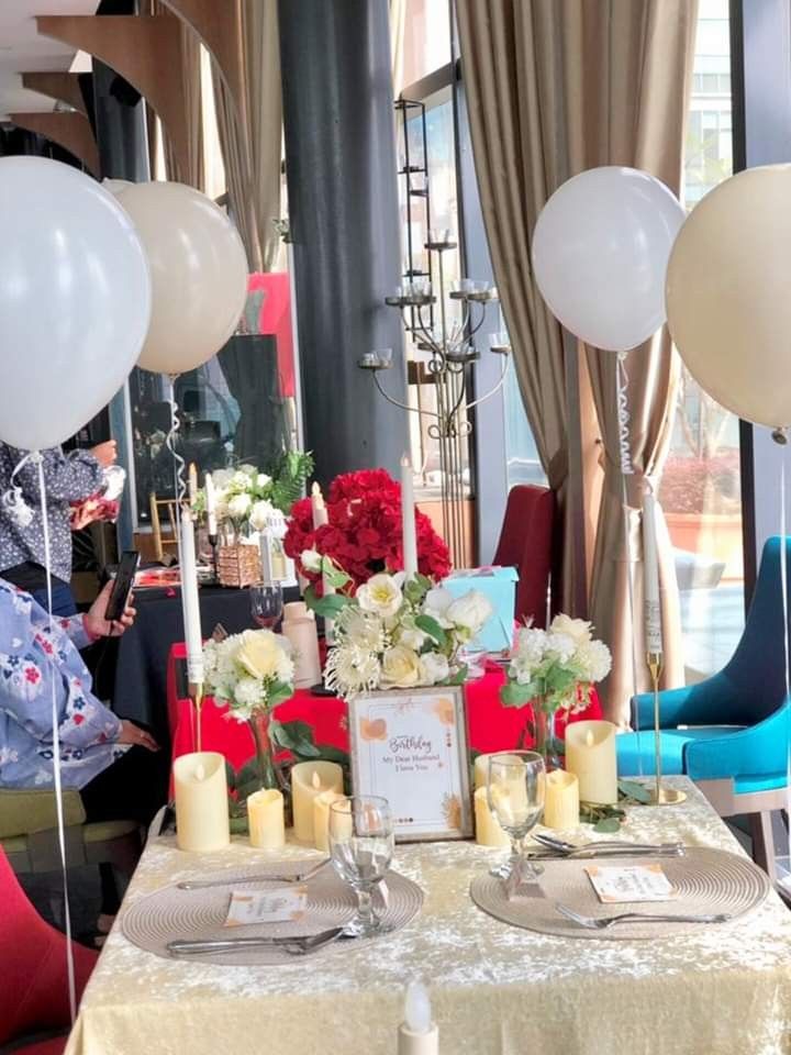 Surprise table deco, Hobbies & Toys, Stationery & Craft, Occasions ...