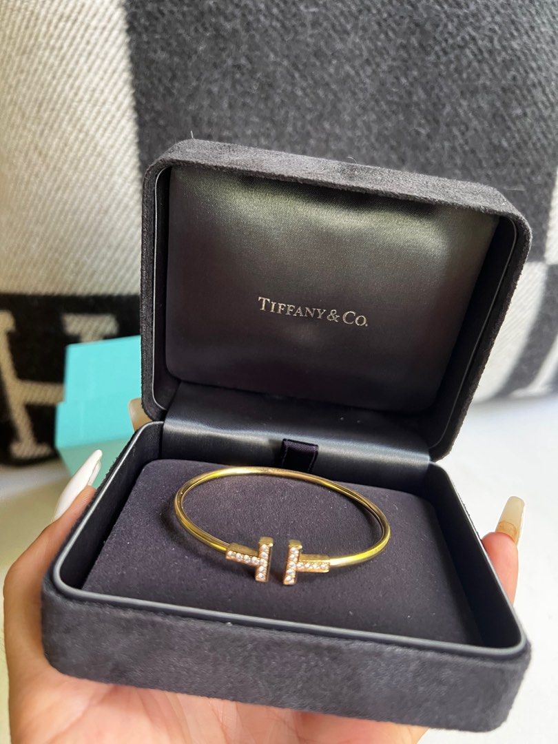 Tiffany wire bracelet size 15, Luxury, Accessories on Carousell