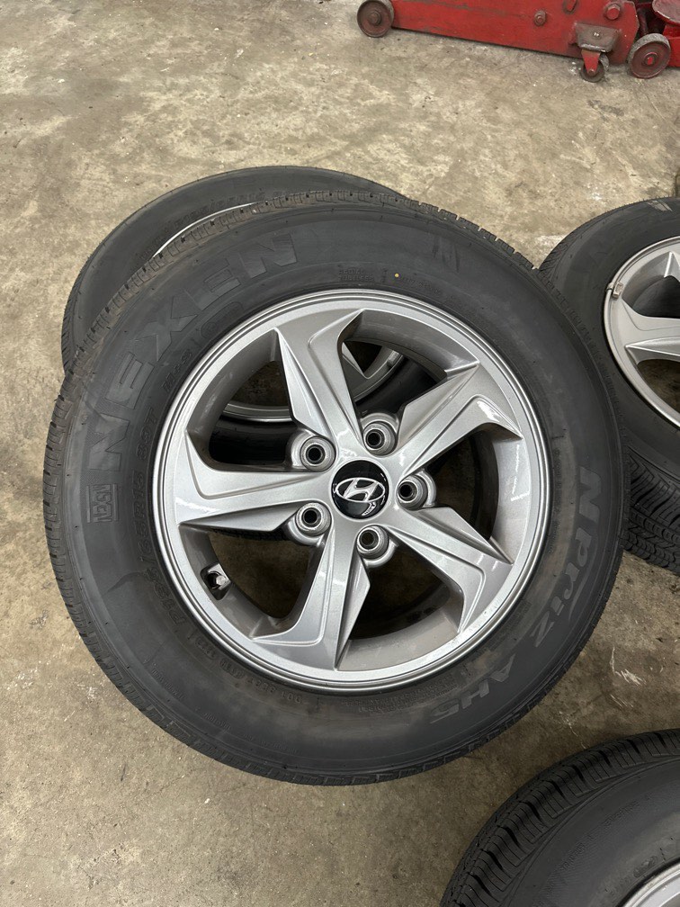 Used 15 Inch Original Hyundai Rims with Nexen 195 65 15 Tyres, Car ...