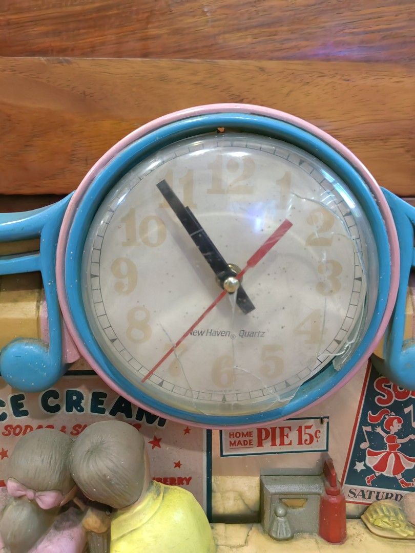Vintage 1980s 3D Retro Diner Clock on Carousell