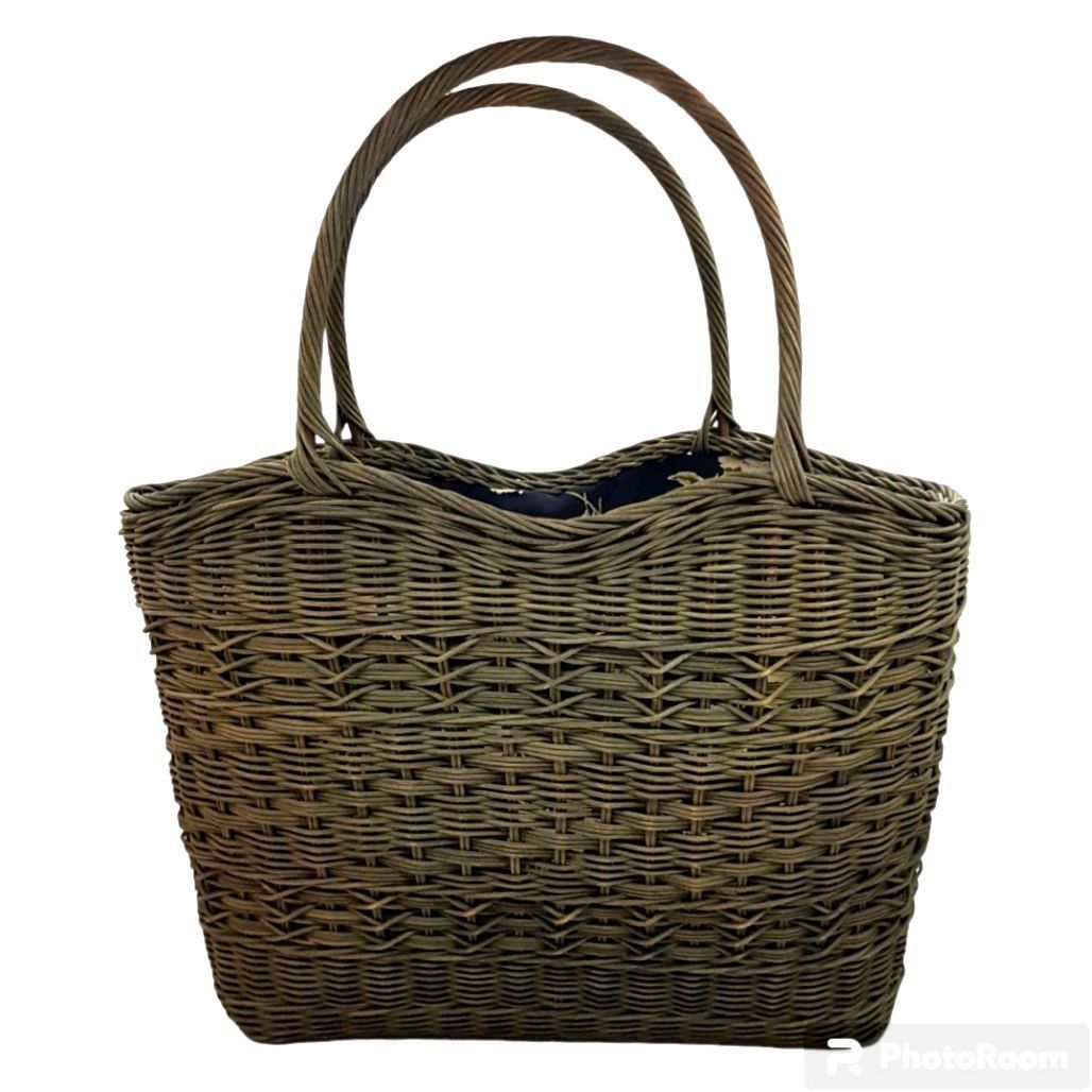 Wicker rattan beach picnic basket bag on Carousell