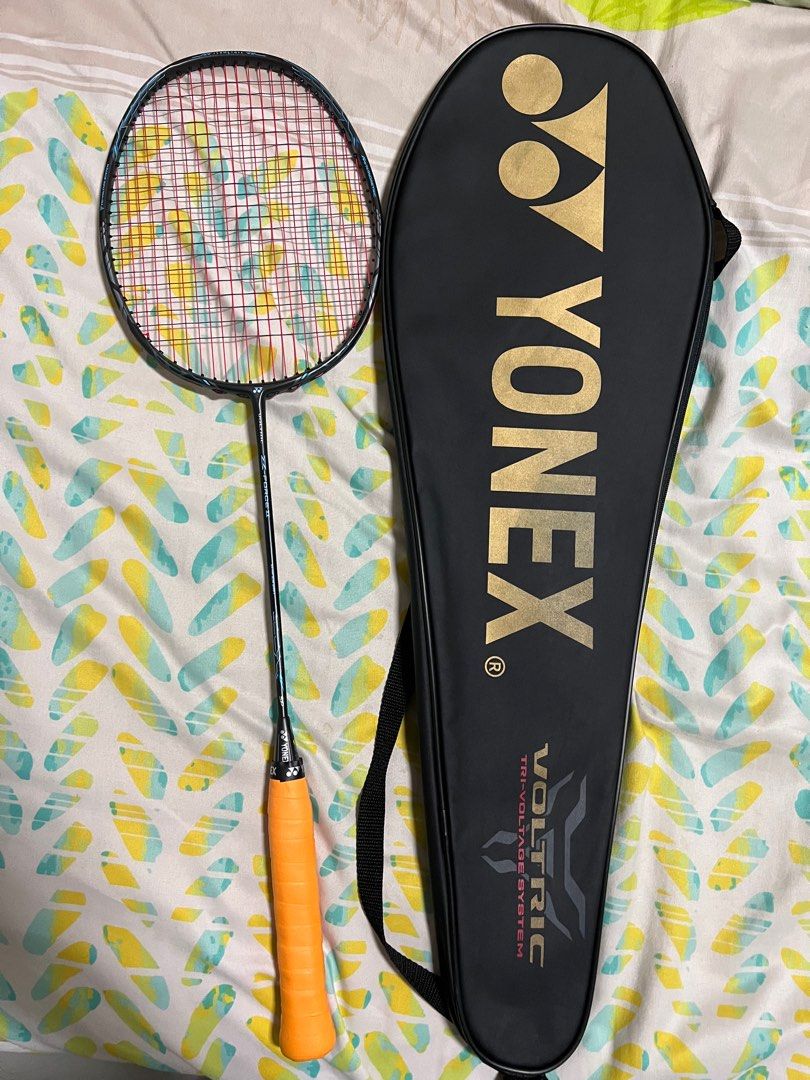 YONEX 4UG5 Z FORCE 2, Sports Equipment, Sports & Games, Racket & Ball Sports on Carousell