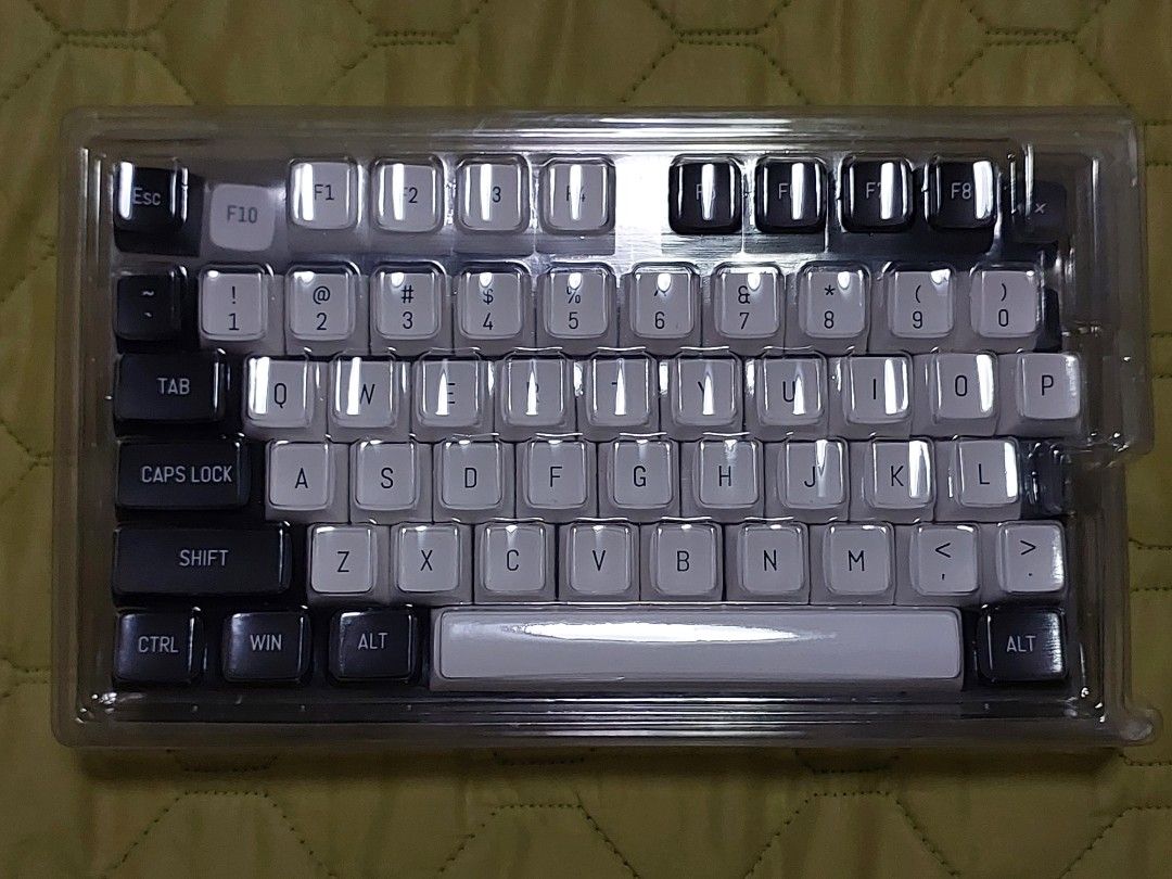 Yongqiu MSA Profile Keycaps Black & White, Computers & Tech, Parts ...