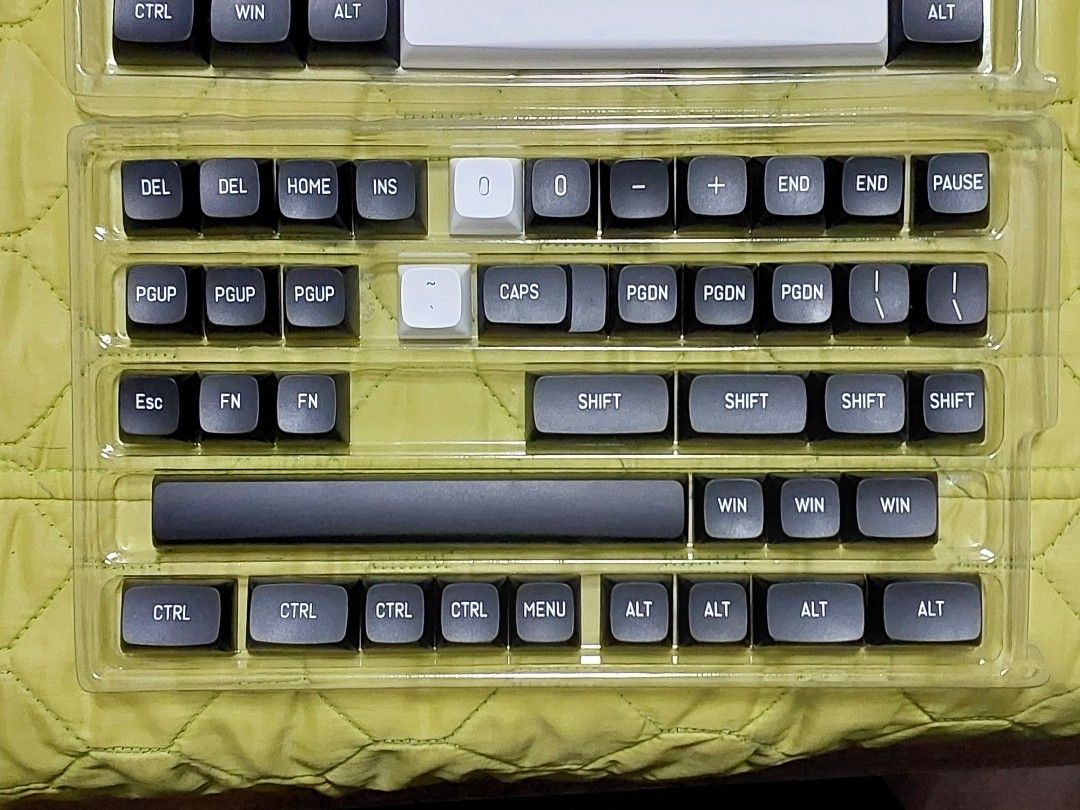 Yongqiu MSA Profile Keycaps Black & White, Computers & Tech, Parts ...