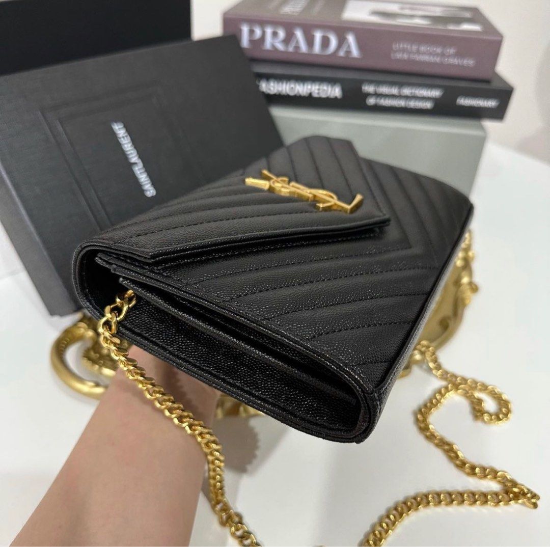 YSL Wallet on Chain on Carousell